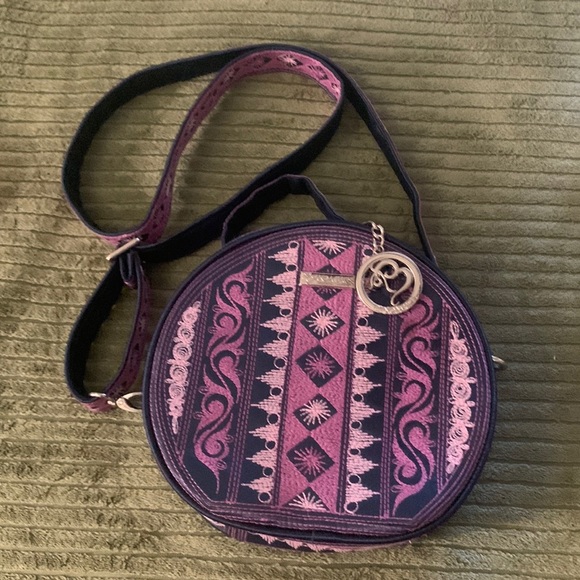 Banda Bags | Bags | Banda Bag Circle Purse | Poshmark